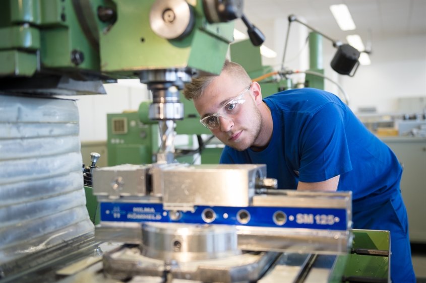 InfraServ GmbH & Co. Wiesbaden KG Ausbildung: Infos & freie Stellen ...